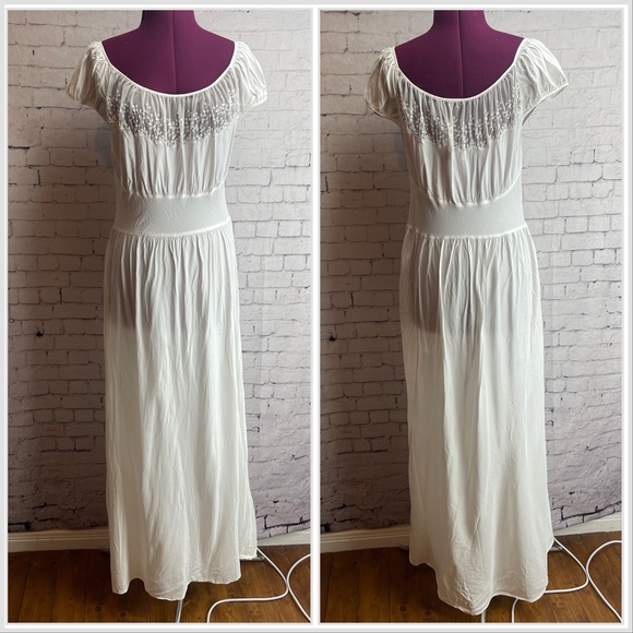 barbizon | Intimates & Sleepwear | Vintage Enthrall Barbizon White Full ...